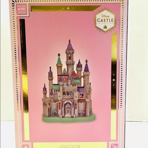 Disney | Other | Nib Disney Castle Collection Aurora Light Up Castle 6 ...